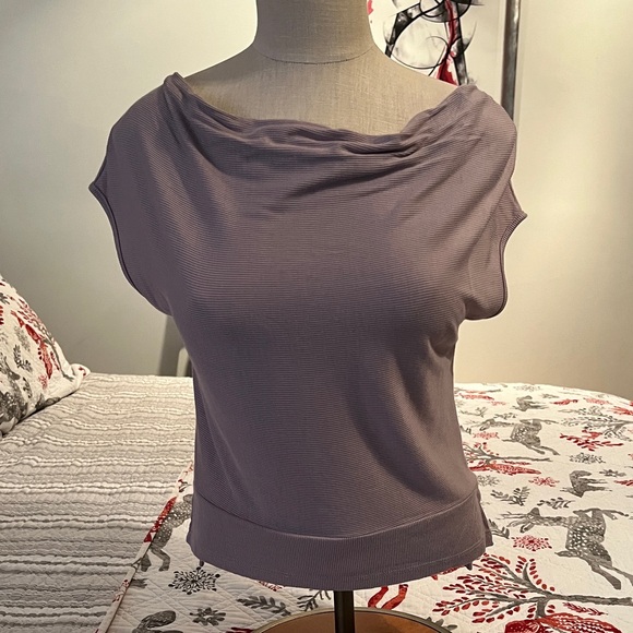 Laila Jayde | Tops | Laila Jayde Mauve Draped Blouse | Poshmark